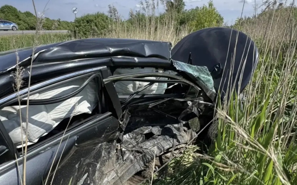 В Ленобласти четыре человека пострадали в автомобильной аварии ...